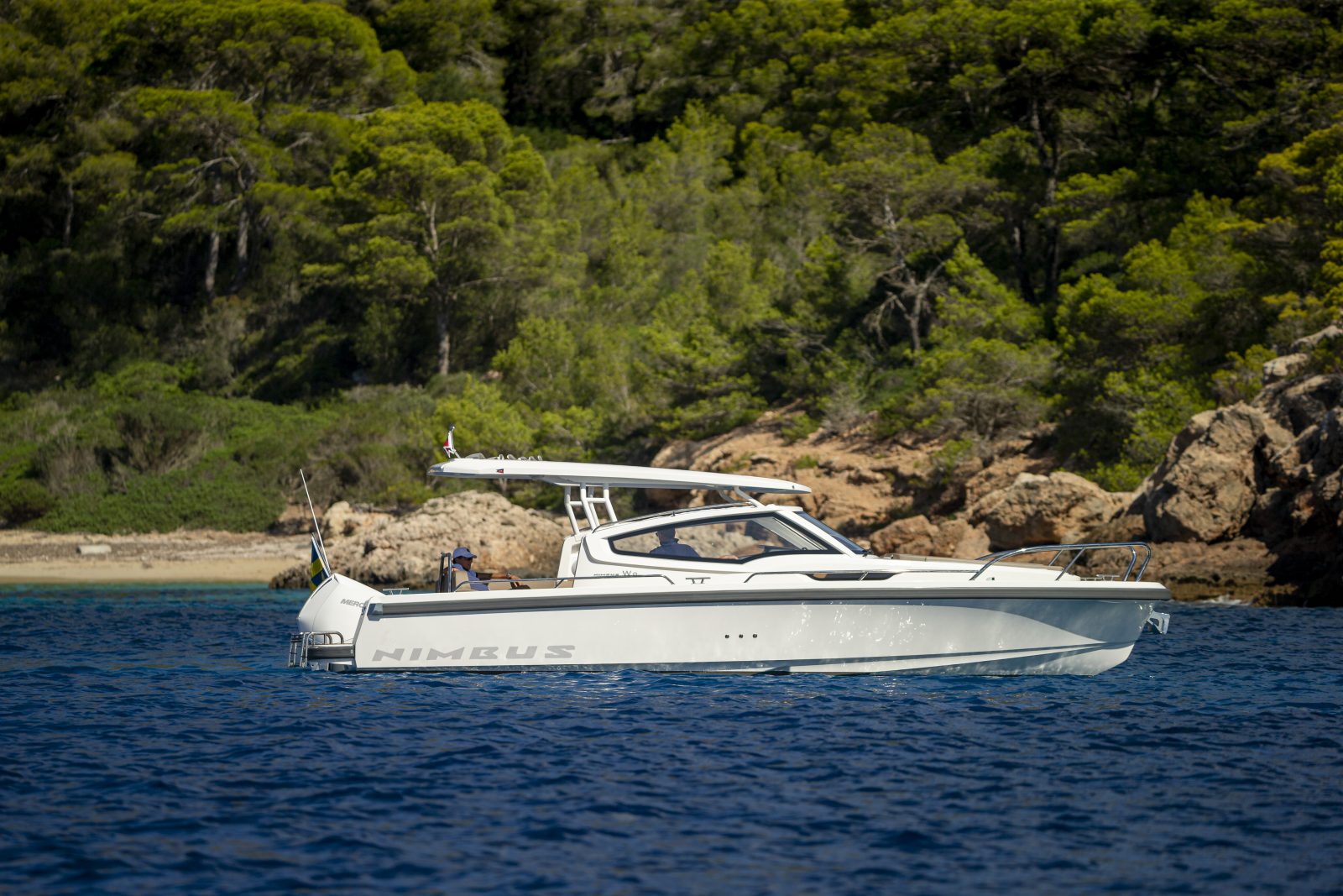 Nimbus Boats | Scandinavian Boats for Family & Coastal Cruising
