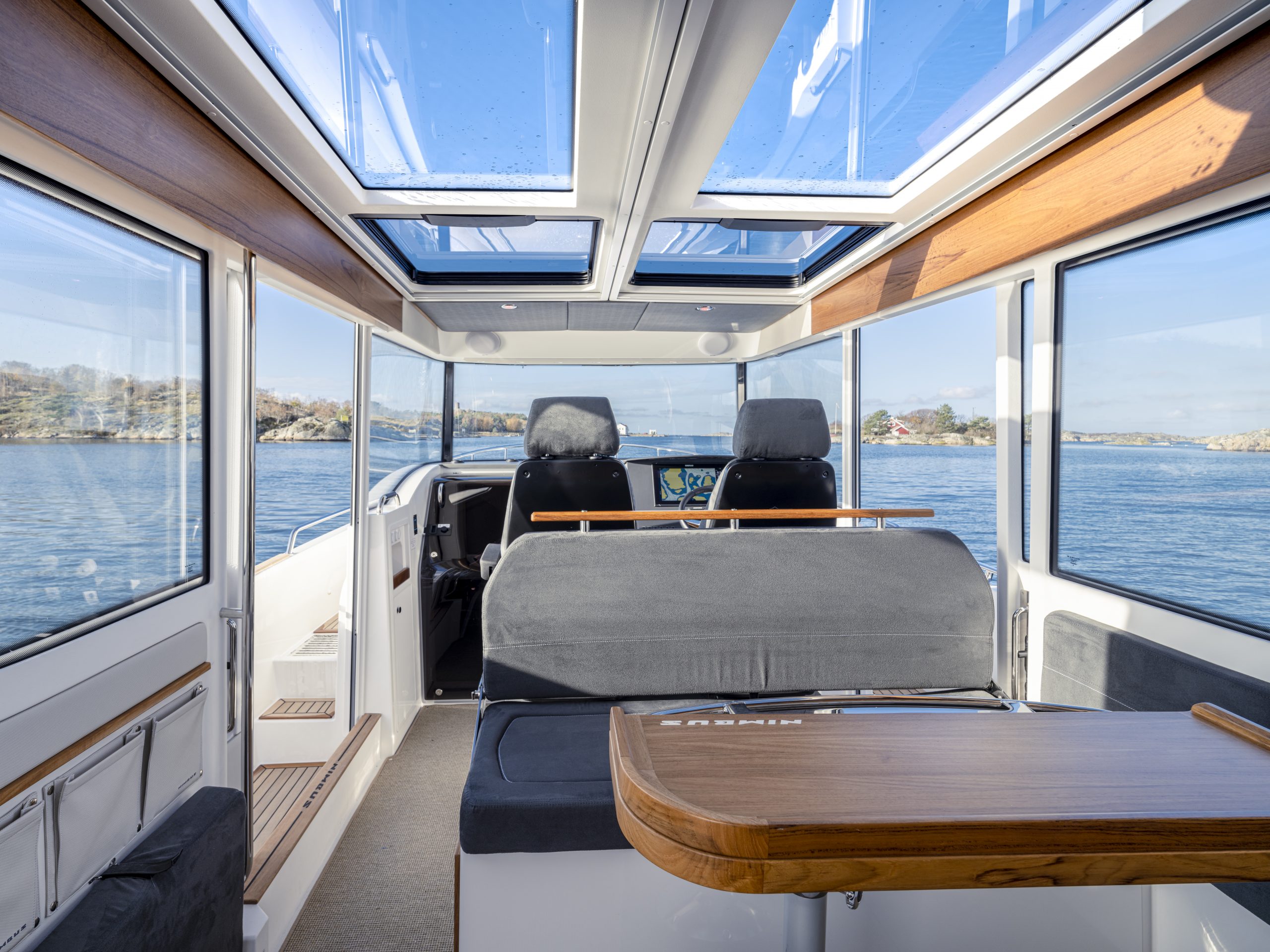 Nimbus Boats | Commuter 11 | Adventure-Ready, All-Weather Boating