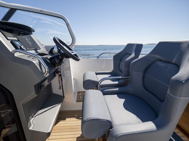 Nimbus Boats | Tender 8 | Versatile & Stylish Day Cruiser