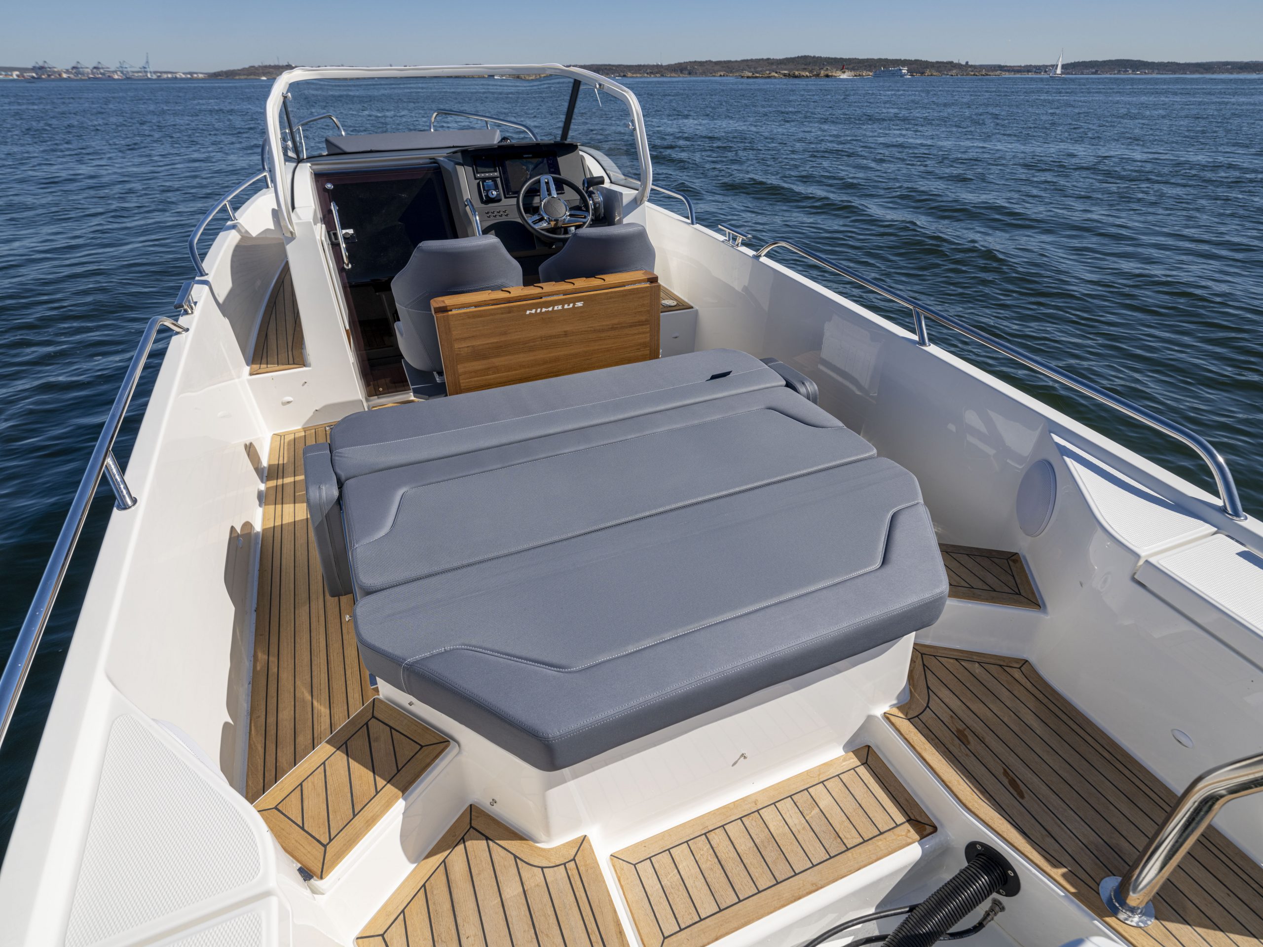 Nimbus T8 For all types of day-to-day activities | Nimbus Boats