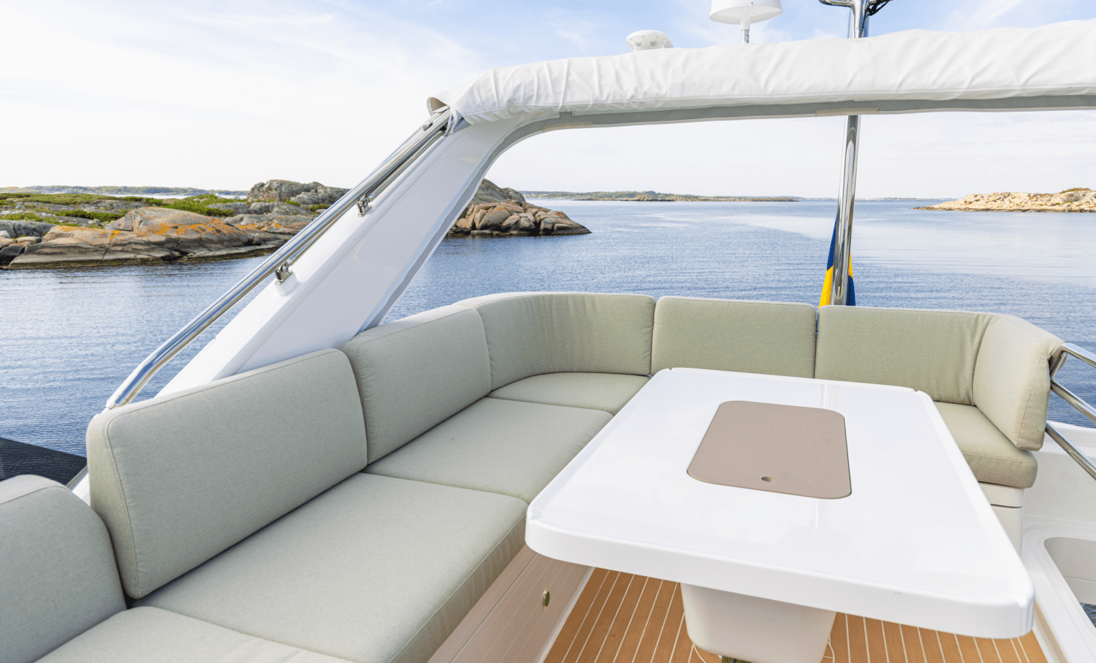Nimbus 495 Flybridge | The Ultimate Premium Yacht | Nimbus Boats