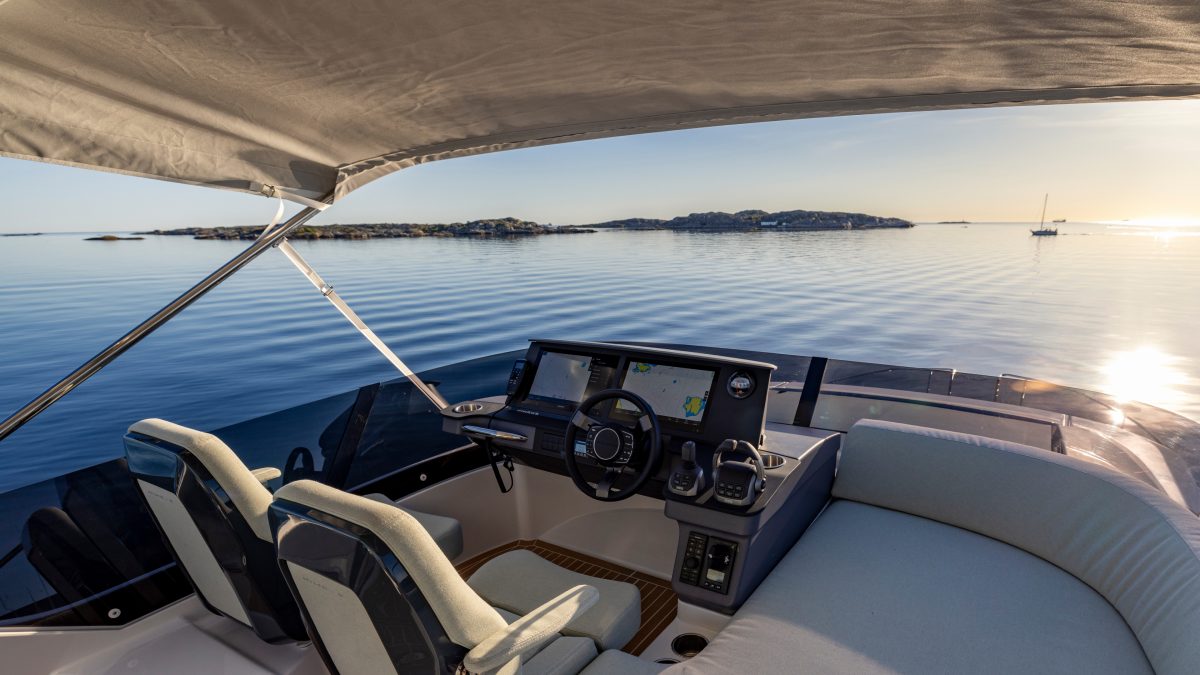 Nimbus 495 Flybridge | The Ultimate Premium Yacht | Nimbus Boats